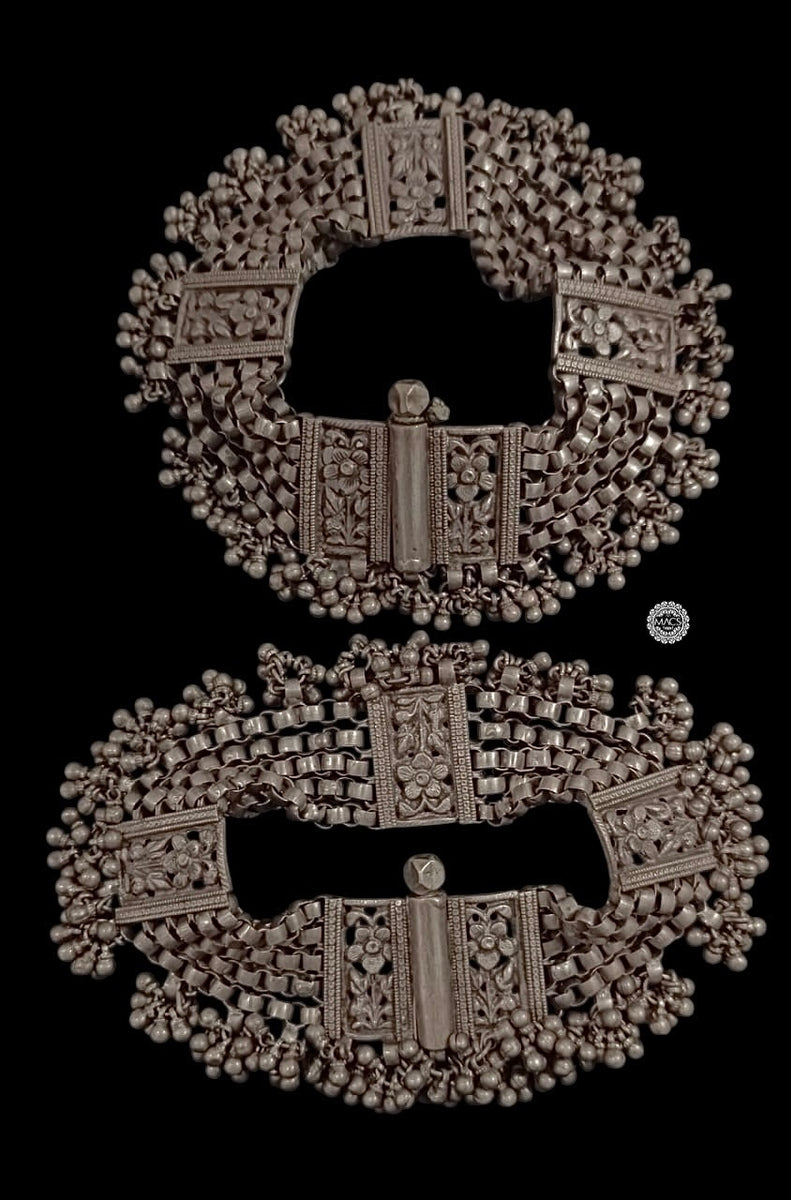 Bridal Heavy Vintage Silver Anklet for women Online in India | MACS